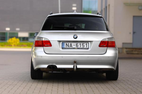 Pelēks BMW 525 2009 Rīga, ar dzinēja tilpumu 3.00 L un nobraukumu 296 tūkst. km par 5500 €, foto 6 vietnē AUTOMOTO.COM.LV