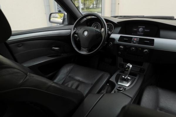 Pelēks BMW 525 2009 Rīga, ar dzinēja tilpumu 3.00 L un nobraukumu 296 tūkst. km par 5500 €, foto 7 vietnē AUTOMOTO.COM.LV