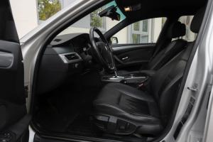 Grey BMW 525 2009 in Riga, with an engine capacity of 3.00 L and mileage of 296 thousand km for 5500 €, photo 12 on AUTOMOTO.COM.LV