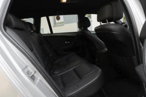 Grey BMW 525 2009 in Riga, with an engine capacity of 3.00 L and mileage of 296 thousand km for 5500 €, photo 16 on AUTOMOTO.COM.LV