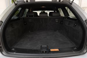 Grey BMW 525 2009 in Riga, with an engine capacity of 3.00 L and mileage of 296 thousand km for 5500 €, photo 17 on AUTOMOTO.COM.LV