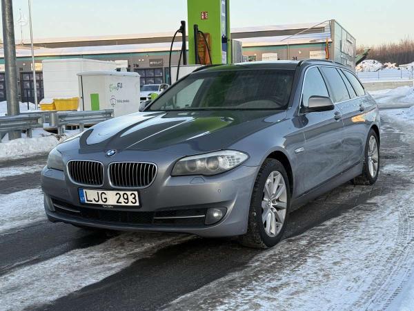 Pelēks BMW 525 2010 Viļņa, ar dzinēja tilpumu 2.99 L un nobraukumu 291 tūkst. km par 6800 €, foto 1 vietnē AUTOMOTO.COM.LV