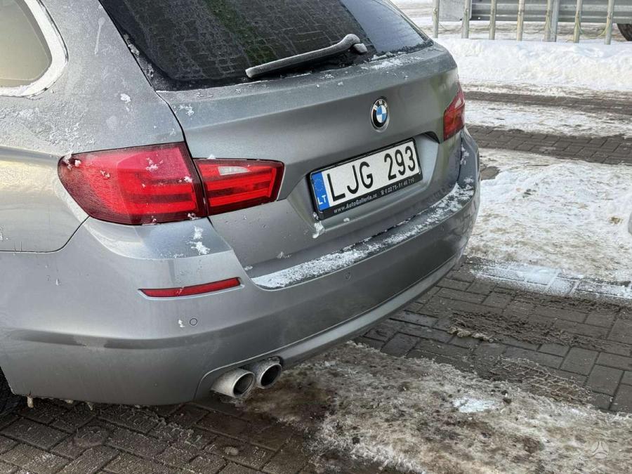 Pelēks BMW 525 2010 Viļņa, ar dzinēja tilpumu 2.99 L un nobraukumu 291 tūkst. km par 6800 €, foto 11 vietnē AUTOMOTO.COM.LV
