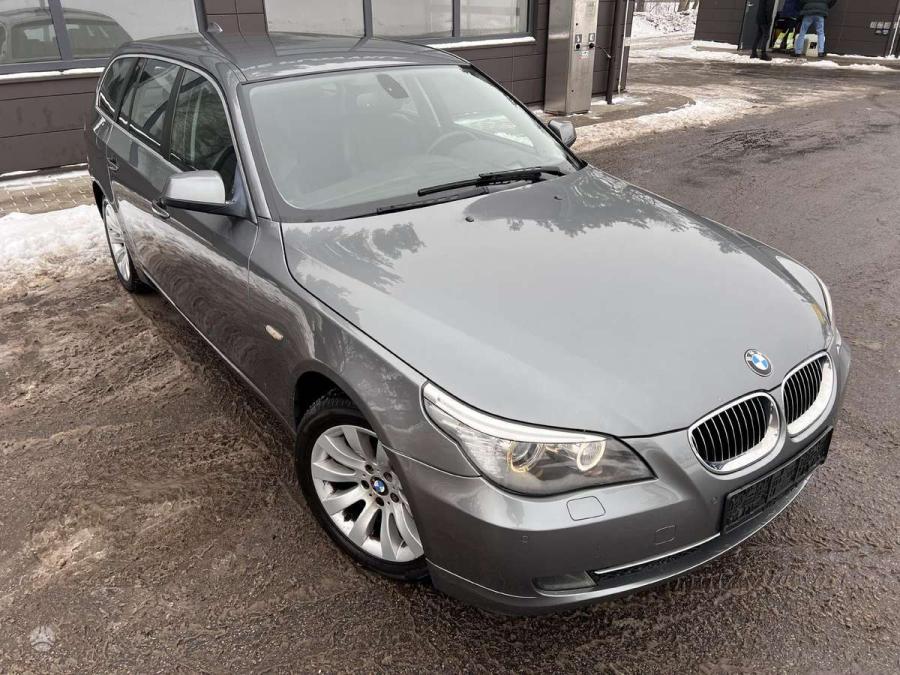 Grey BMW 525 2010 in Utena, with an engine capacity of 2.99 L and mileage of 250 thousand km for 4700 €, photo 2 on AUTOMOTO.COM.LV