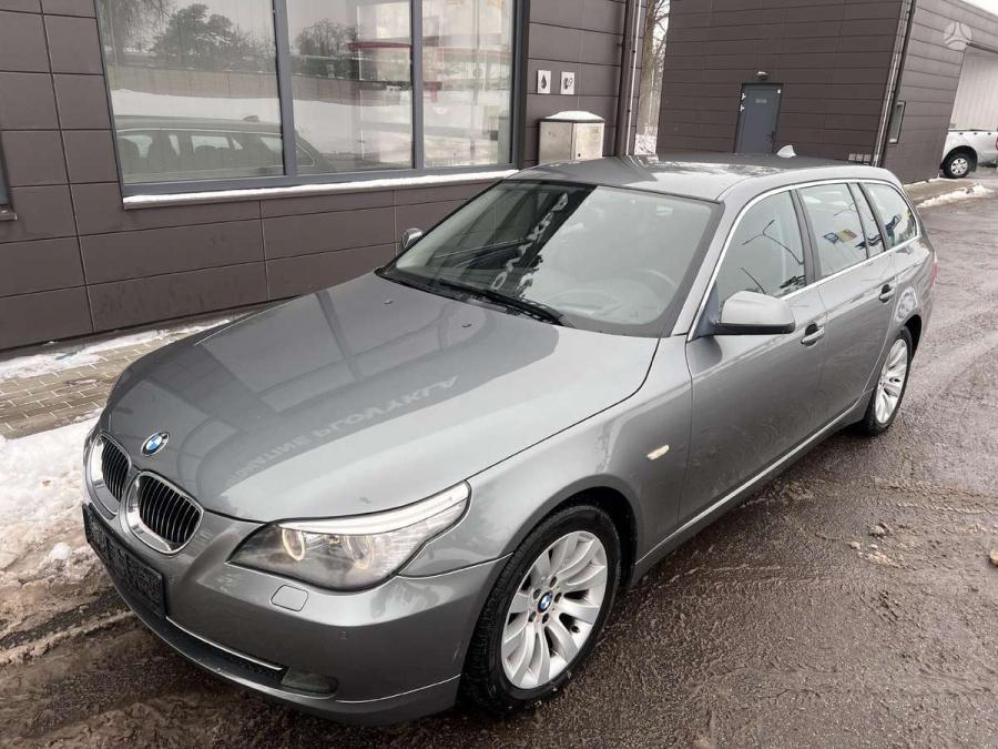 Grey BMW 525 2010 in Utena, with an engine capacity of 2.99 L and mileage of 250 thousand km for 4700 €, photo 7 on AUTOMOTO.COM.LV