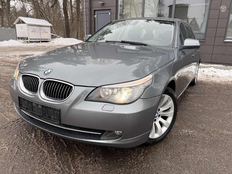 Grey BMW 525 2010 in Utena, with an engine capacity of 2.99 L and mileage of 250 thousand km for 4700 €, photo 13 on AUTOMOTO.COM.LV