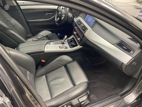 Grey BMW 525 2010 in Radviliskis, with an engine capacity of 2.99 L and mileage of 0 thousand km for 6950 €, photo 8 on AUTOMOTO.COM.LV