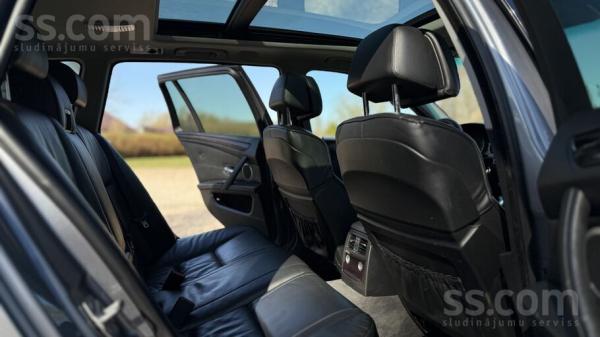 Grey BMW 525 2010 in Jelgava, with an engine capacity of 3.00 L and mileage of 364 thousand km for 4790 €, photo 8 on AUTOMOTO.COM.LV