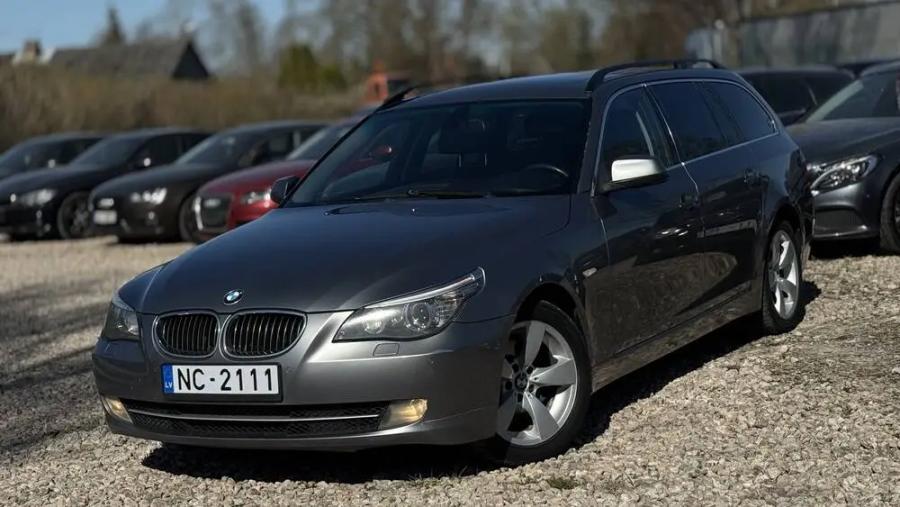 Серый БМВ 525 2010 в Елгава, объемом двигателя 3.00 л и пробегом 364 тыс. км за 4790 €, фото 1 на AUTOMOTO.COM.LV