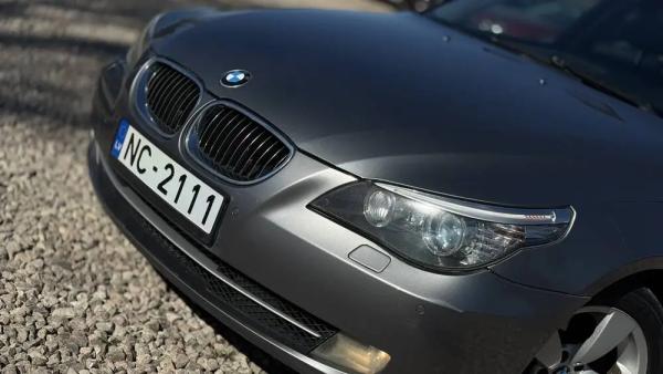 Pelēks BMW 525 2010 Jelgava, ar dzinēja tilpumu 3.00 L un nobraukumu 364 tūkst. km par 4790 €, foto 5 vietnē AUTOMOTO.COM.LV