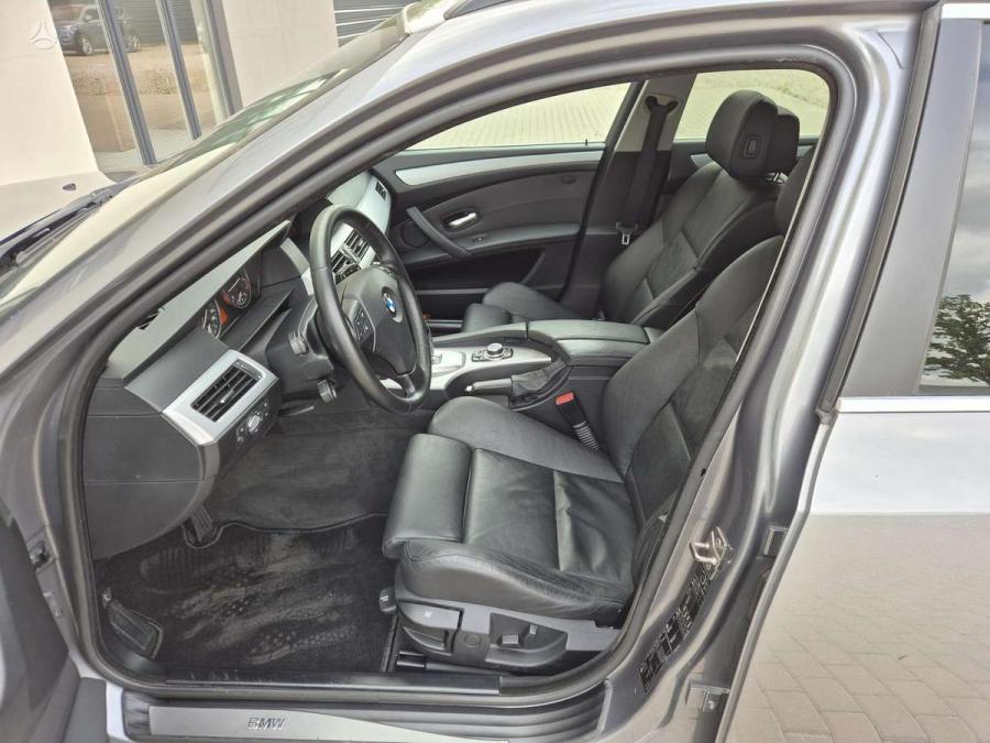 Pelēks BMW 525 2010 Marijampole, ar dzinēja tilpumu 2.99 L un nobraukumu 322 tūkst. km par 4500 €, foto 12 vietnē AUTOMOTO.COM.LV