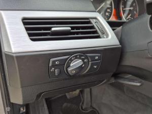 Pelēks BMW 525 2010 Marijampole, ar dzinēja tilpumu 2.99 L un nobraukumu 322 tūkst. km par 4500 €, foto 14 vietnē AUTOMOTO.COM.LV