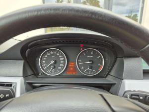 Pelēks BMW 525 2010 Marijampole, ar dzinēja tilpumu 2.99 L un nobraukumu 322 tūkst. km par 4500 €, foto 17 vietnē AUTOMOTO.COM.LV