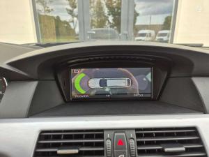 Pelēks BMW 525 2010 Marijampole, ar dzinēja tilpumu 2.99 L un nobraukumu 322 tūkst. km par 4500 €, foto 18 vietnē AUTOMOTO.COM.LV