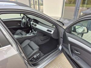Pelēks BMW 525 2010 Marijampole, ar dzinēja tilpumu 2.99 L un nobraukumu 322 tūkst. km par 4500 €, foto 26 vietnē AUTOMOTO.COM.LV