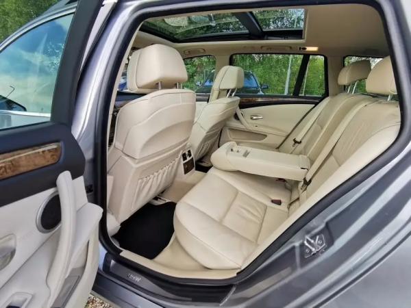 Pelēks BMW 525 2010 Kuldīga, ar dzinēja tilpumu 3.00 L un nobraukumu 221 tūkst. km par 7500 €, foto 8 vietnē AUTOMOTO.COM.LV