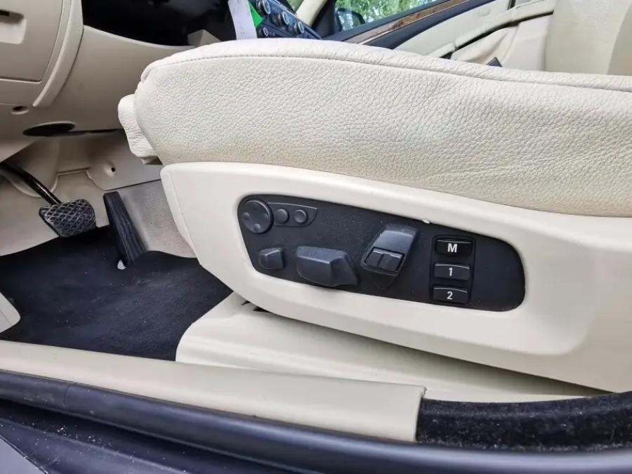 Pelēks BMW 525 2010 Kuldīga, ar dzinēja tilpumu 3.00 L un nobraukumu 221 tūkst. km par 7500 €, foto 11 vietnē AUTOMOTO.COM.LV