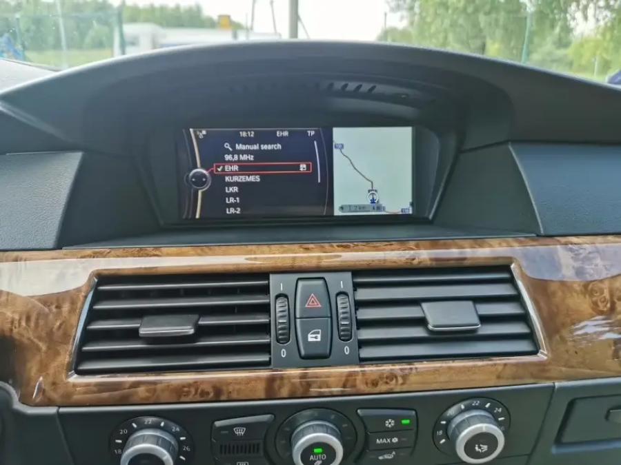 Pelēks BMW 525 2010 Kuldīga, ar dzinēja tilpumu 3.00 L un nobraukumu 221 tūkst. km par 7500 €, foto 17 vietnē AUTOMOTO.COM.LV
