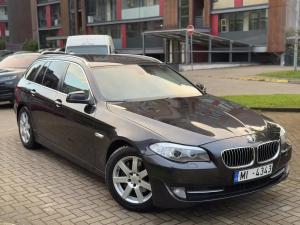 Grey BMW 525 2010 in Riga, with an engine capacity of 3.00 L and mileage of 346 thousand km for 5990 €, photo  on AUTOMOTO.COM.LV