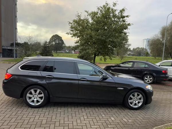Pelēks BMW 525 2010 Rīga, ar dzinēja tilpumu 3.00 L un nobraukumu 346 tūkst. km par 5990 €, foto 8 vietnē AUTOMOTO.COM.LV