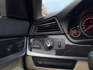 Pelēks BMW 525 2010 Rīga, ar dzinēja tilpumu 3.00 L un nobraukumu 346 tūkst. km par 5990 €, foto 17 vietnē AUTOMOTO.COM.LV