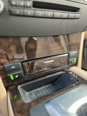 Pelēks BMW 525 2010 Rīga, ar dzinēja tilpumu 3.00 L un nobraukumu 309 tūkst. km par 4699 €, foto 20 vietnē AUTOMOTO.COM.LV
