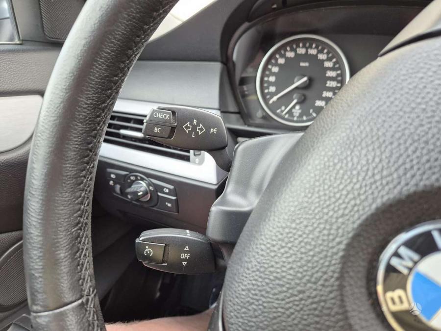 Pelēks BMW 525 2010 Marijampole, ar dzinēja tilpumu 2.99 L un nobraukumu 322 tūkst. km par 4400 €, foto 14 vietnē AUTOMOTO.COM.LV