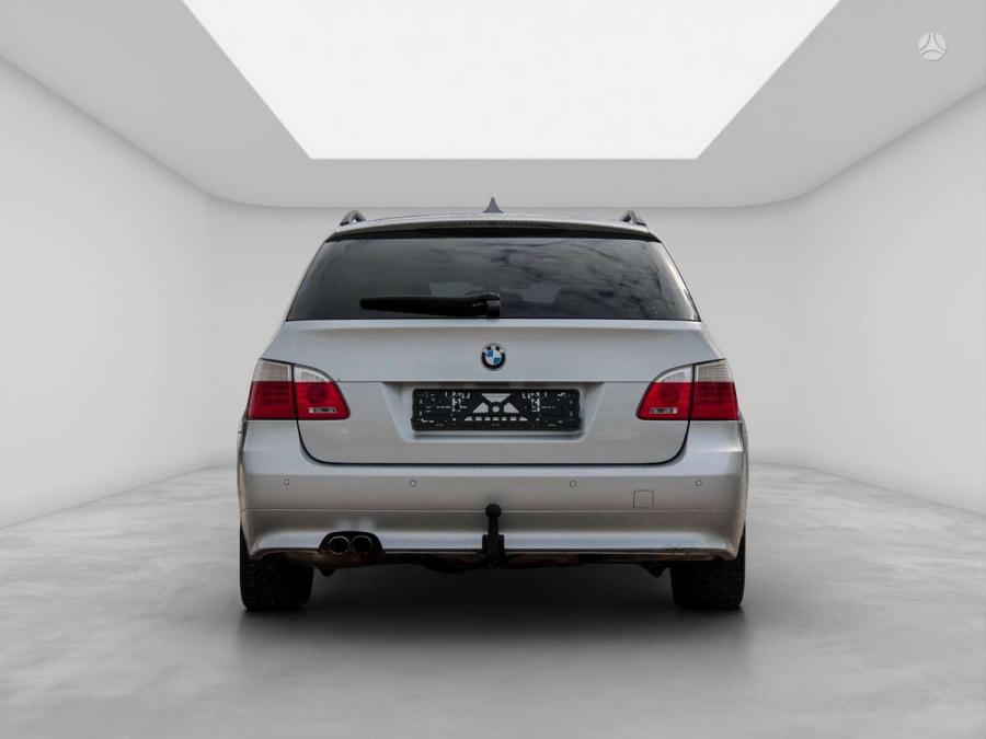 Pelēks BMW 525 2010 Kauņa, ar dzinēja tilpumu 3.00 L un nobraukumu 319 tūkst. km par 5390 €, foto 8 vietnē AUTOMOTO.COM.LV