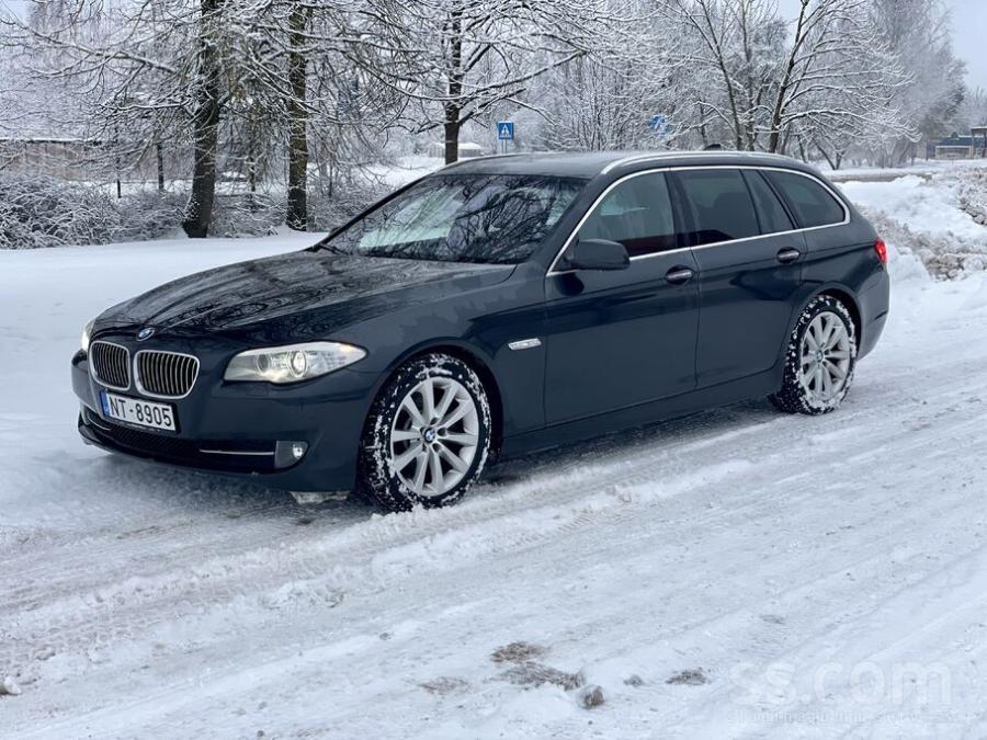Grey BMW 525 2011 in Aizkraukle, with an engine capacity of 2.00 L and mileage of 278 thousand km for 10800 €, photo 1 on AUTOMOTO.COM.LV