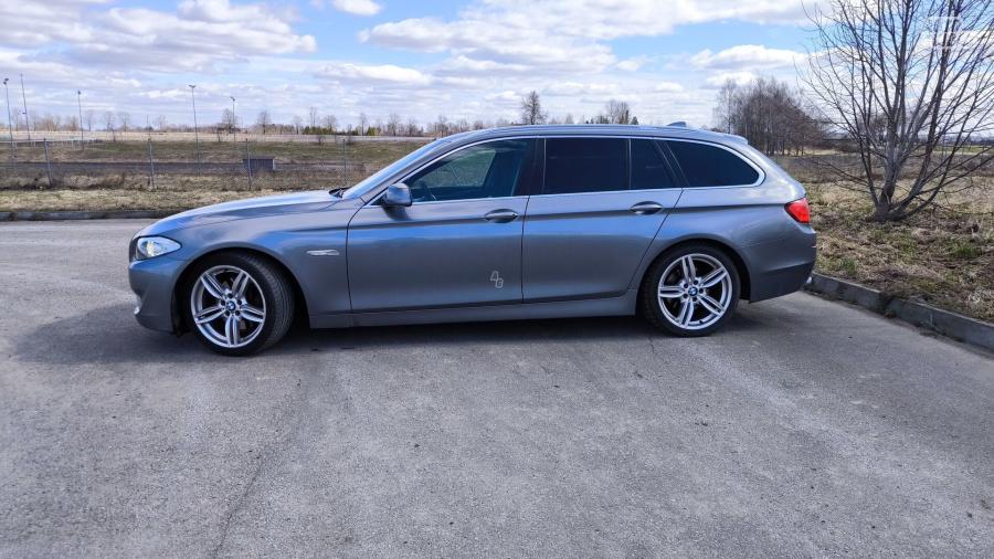 Pelēks BMW 525 2011 Raseiniai, ar dzinēja tilpumu 3.00 L un nobraukumu 341 tūkst. km par 7000 €, foto 9 vietnē AUTOMOTO.COM.LV