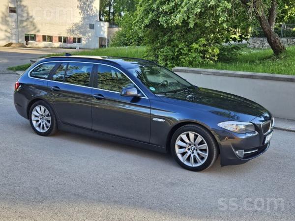 Grey BMW 525 2011 in Jekabpils, with an engine capacity of 3.00 L and mileage of 253 thousand km for 8490 €, photo 5 on AUTOMOTO.COM.LV
