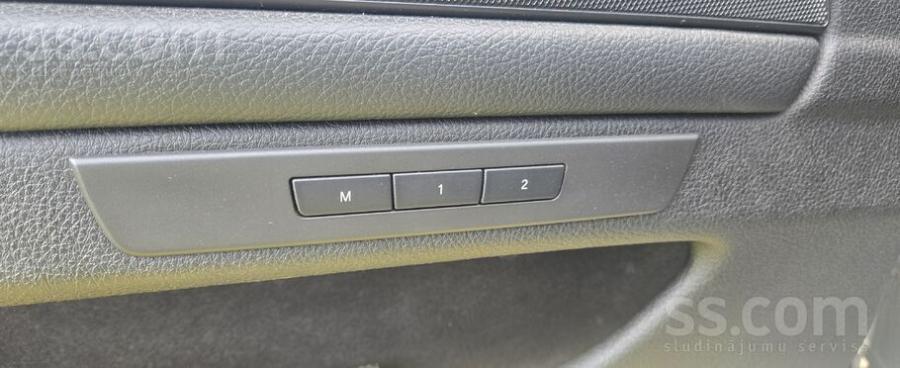 Grey BMW 525 2011 in Tukums, with an engine capacity of 3.00 L and mileage of 310 thousand km for 9800 €, photo 14 on AUTOMOTO.COM.LV