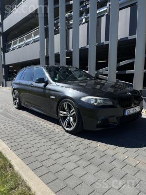 Grey BMW 525 2011 in Riga, with an engine capacity of 3.00 L and mileage of 330 thousand km for 8950 €, photo 3 on AUTOMOTO.COM.LV