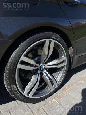 Grey BMW 525 2011 in Riga, with an engine capacity of 3.00 L and mileage of 330 thousand km for 8950 €, photo 16 on AUTOMOTO.COM.LV