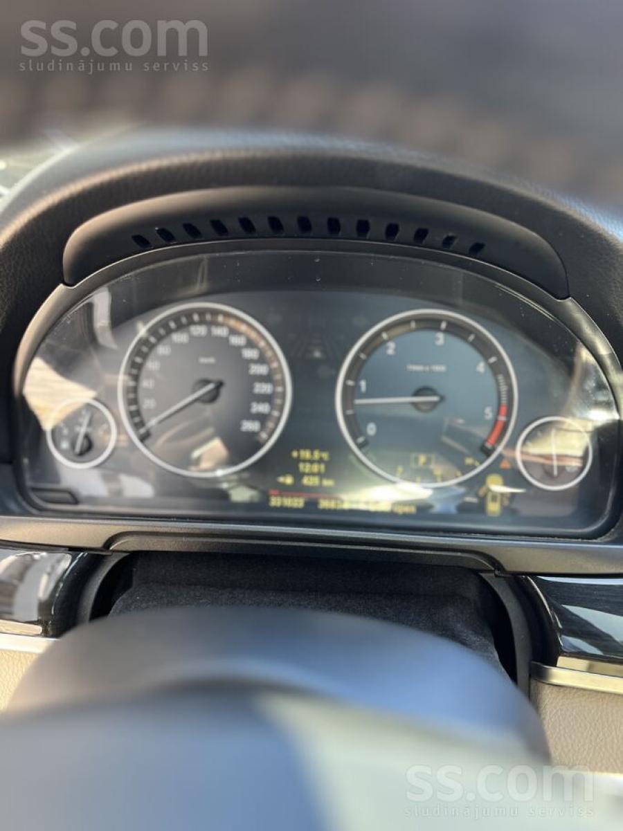 Grey BMW 525 2011 in Riga, with an engine capacity of 3.00 L and mileage of 330 thousand km for 8950 €, photo 25 on AUTOMOTO.COM.LV