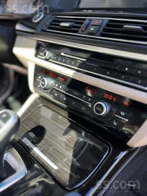 Grey BMW 525 2011 in Riga, with an engine capacity of 3.00 L and mileage of 330 thousand km for 8950 €, photo 27 on AUTOMOTO.COM.LV
