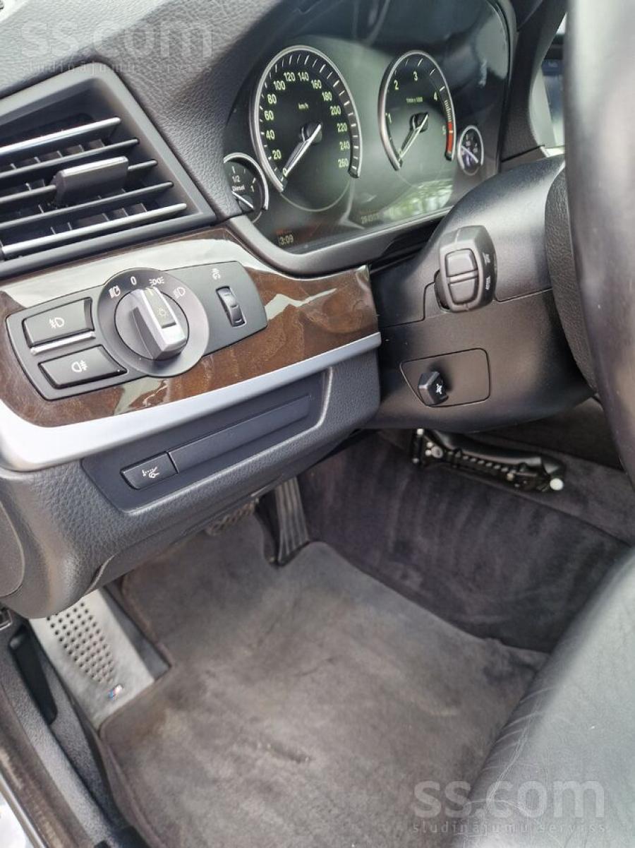 Pelēks BMW 525 2011 Ogre, ar dzinēja tilpumu 3.00 L un nobraukumu 284 tūkst. km par 8900 €, foto 14 vietnē AUTOMOTO.COM.LV