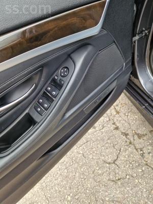 Pelēks BMW 525 2011 Ogre, ar dzinēja tilpumu 3.00 L un nobraukumu 284 tūkst. km par 8900 €, foto 15 vietnē AUTOMOTO.COM.LV