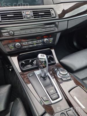 Pelēks BMW 525 2011 Ogre, ar dzinēja tilpumu 3.00 L un nobraukumu 284 tūkst. km par 8900 €, foto 18 vietnē AUTOMOTO.COM.LV