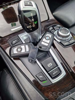 Pelēks BMW 525 2011 Ogre, ar dzinēja tilpumu 3.00 L un nobraukumu 284 tūkst. km par 8900 €, foto 19 vietnē AUTOMOTO.COM.LV