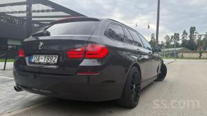 Pelēks BMW 525 2011 Ogre, ar dzinēja tilpumu 3.00 L un nobraukumu 360 tūkst. km par 7650 €, foto 4 vietnē AUTOMOTO.COM.LV