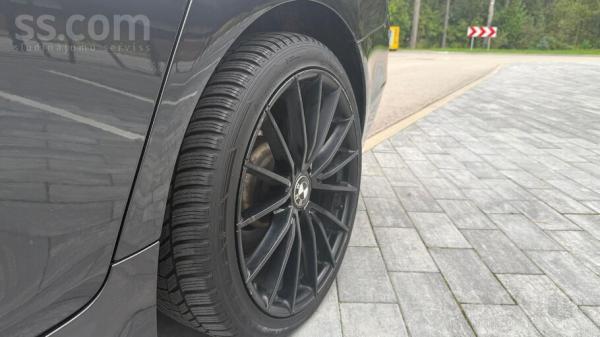 Grey BMW 525 2011 in Ogre, with an engine capacity of 3.00 L and mileage of 360 thousand km for 7650 €, photo 6 on AUTOMOTO.COM.LV