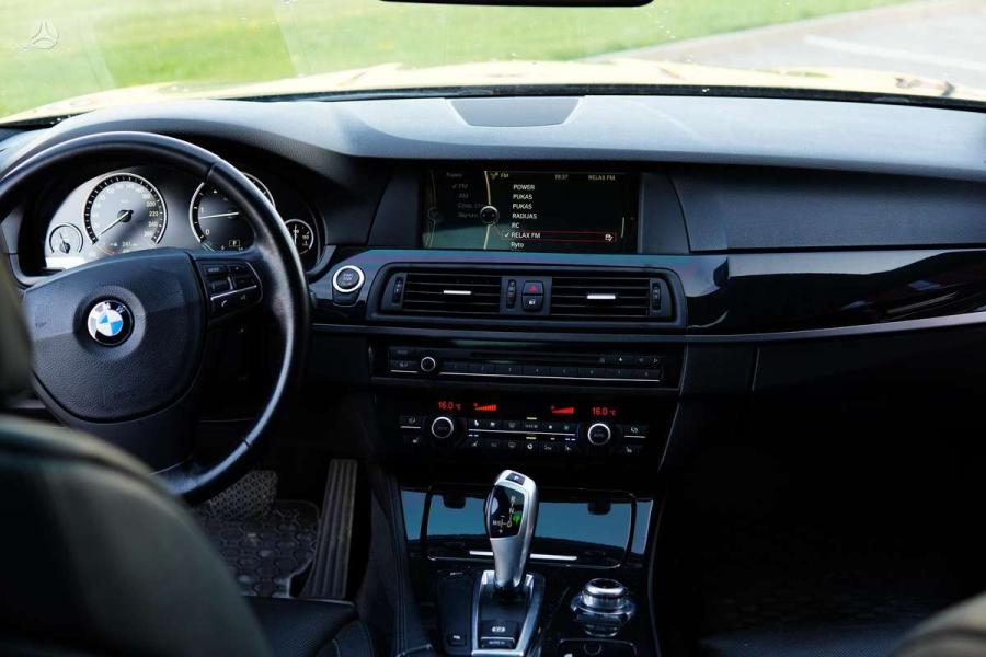 Pelēks BMW 525 2011 Kauņa, ar dzinēja tilpumu 2.99 L un nobraukumu 367 tūkst. km par 5500 €, foto 4 vietnē AUTOMOTO.COM.LV