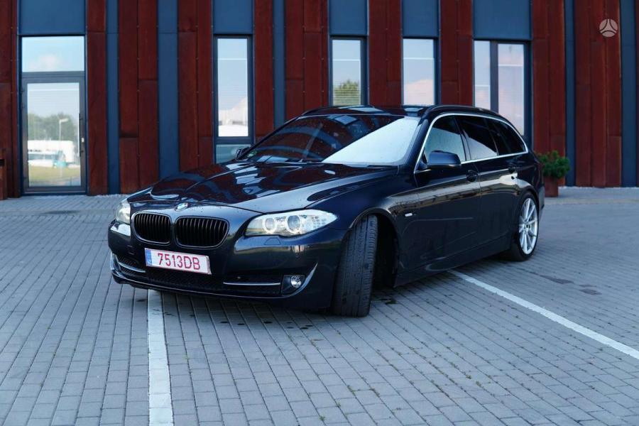 Pelēks BMW 525 2011 Kauņa, ar dzinēja tilpumu 2.99 L un nobraukumu 367 tūkst. km par 5500 €, foto 21 vietnē AUTOMOTO.COM.LV