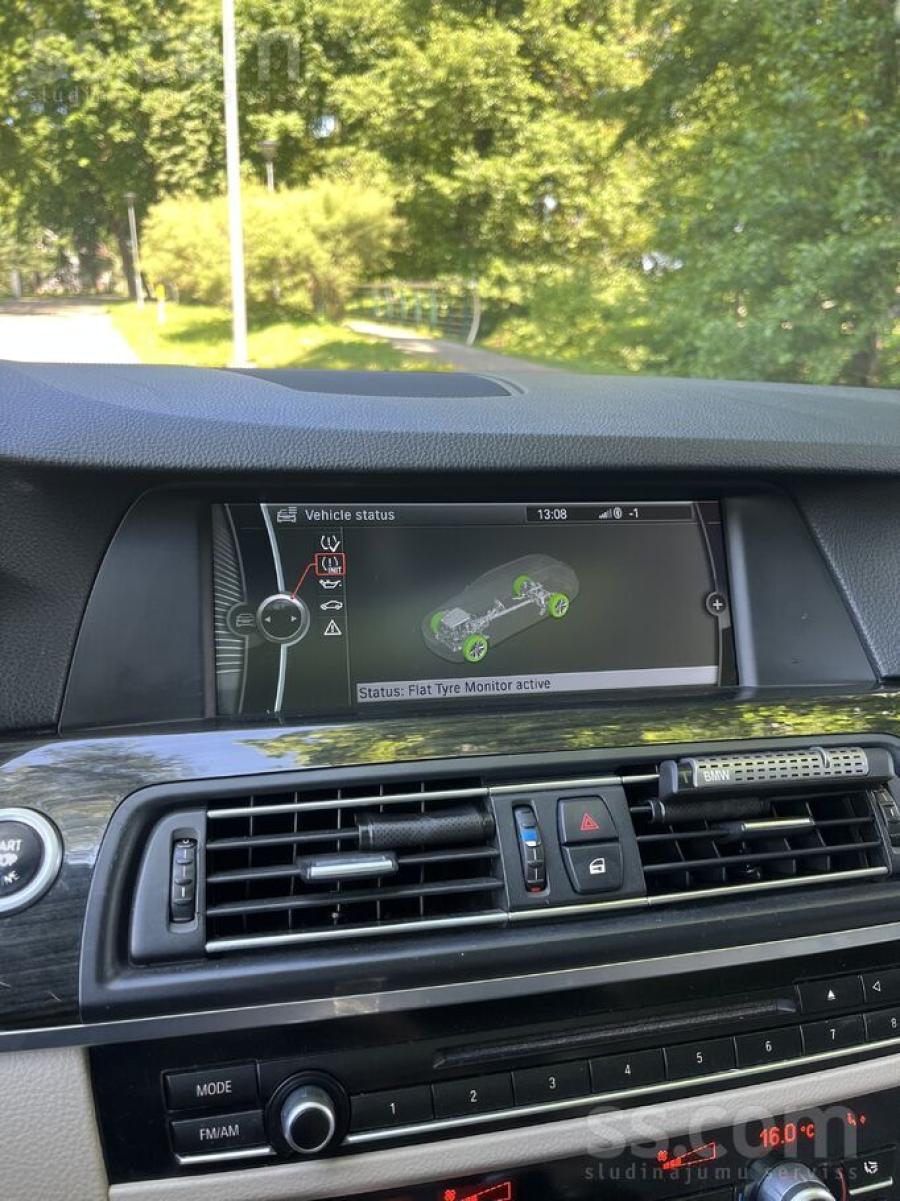 Pelēks BMW 525 2011 Rīga, ar dzinēja tilpumu 3.00 L un nobraukumu 333 tūkst. km par 8950 €, foto 27 vietnē AUTOMOTO.COM.LV