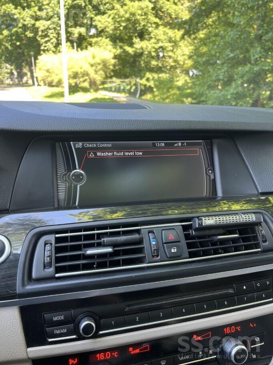 Pelēks BMW 525 2011 Rīga, ar dzinēja tilpumu 3.00 L un nobraukumu 333 tūkst. km par 8950 €, foto 29 vietnē AUTOMOTO.COM.LV