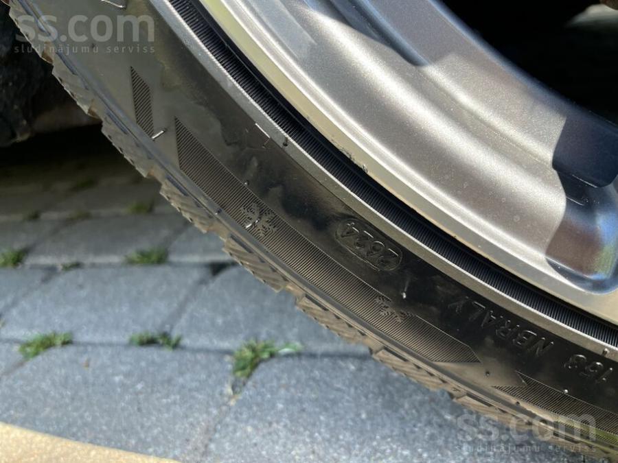Pelēks BMW 525 2011 Rīga, ar dzinēja tilpumu 3.00 L un nobraukumu 333 tūkst. km par 8950 €, foto 32 vietnē AUTOMOTO.COM.LV