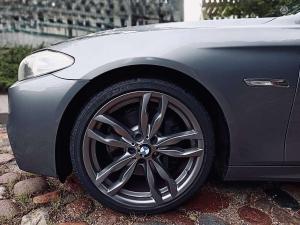 Grey BMW 525 2011 in Utena, with an engine capacity of 2.00 L and mileage of 215 thousand km for 11750 €, photo 25 on AUTOMOTO.COM.LV