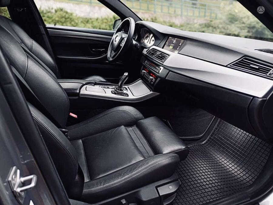 Grey BMW 525 2011 in Utena, with an engine capacity of 2.00 L and mileage of 215 thousand km for 11750 €, photo 43 on AUTOMOTO.COM.LV
