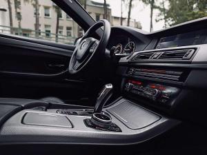 Grey BMW 525 2011 in Utena, with an engine capacity of 2.00 L and mileage of 215 thousand km for 11750 €, photo 57 on AUTOMOTO.COM.LV